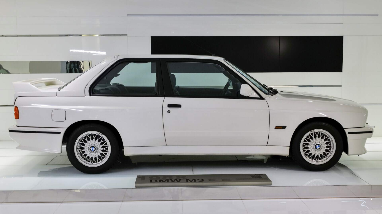 26 classic BMWs for sale – in one auction | Classic & Sports Car